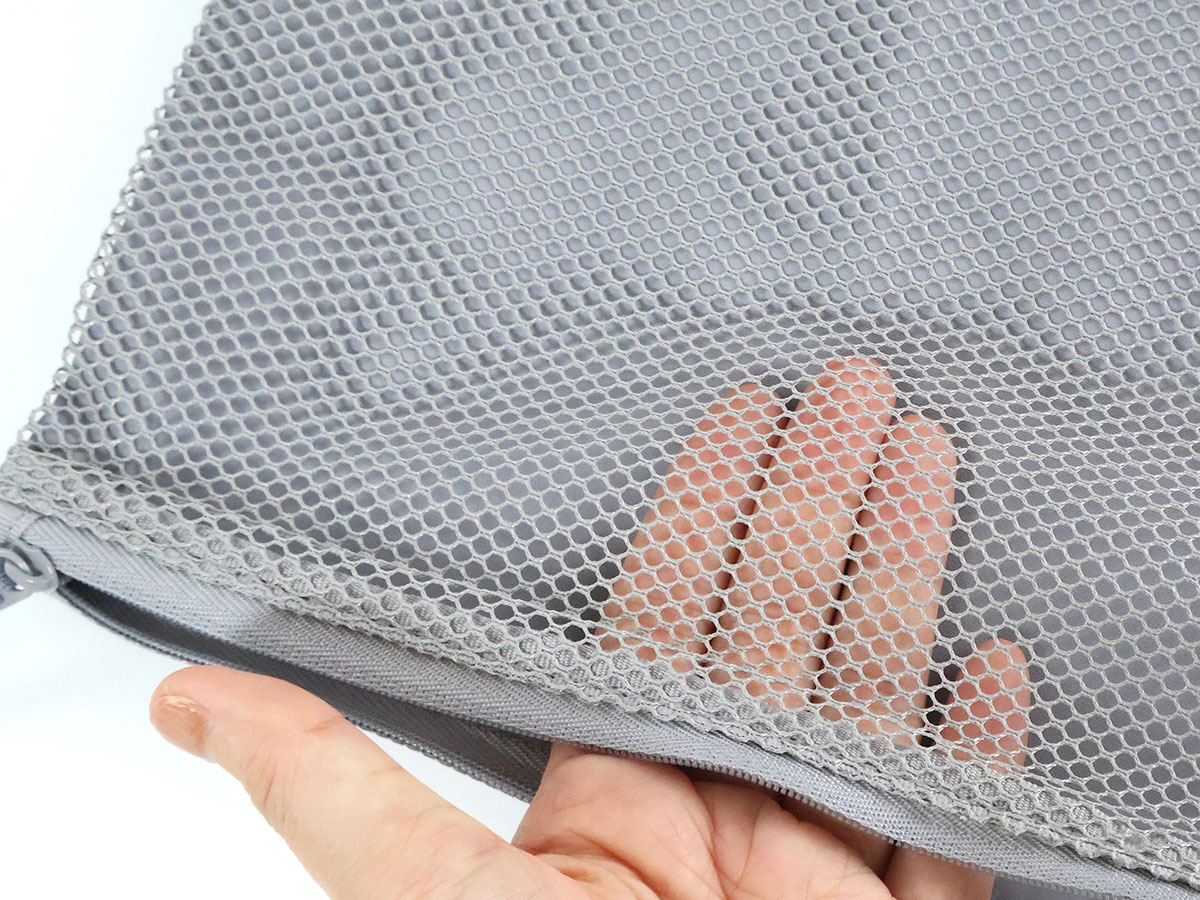 「一度使うと手放せなくなる」 マルチに使える無印のダブルファスナーケースがめっちゃ便利 – UPDATE[アップデート] by grape