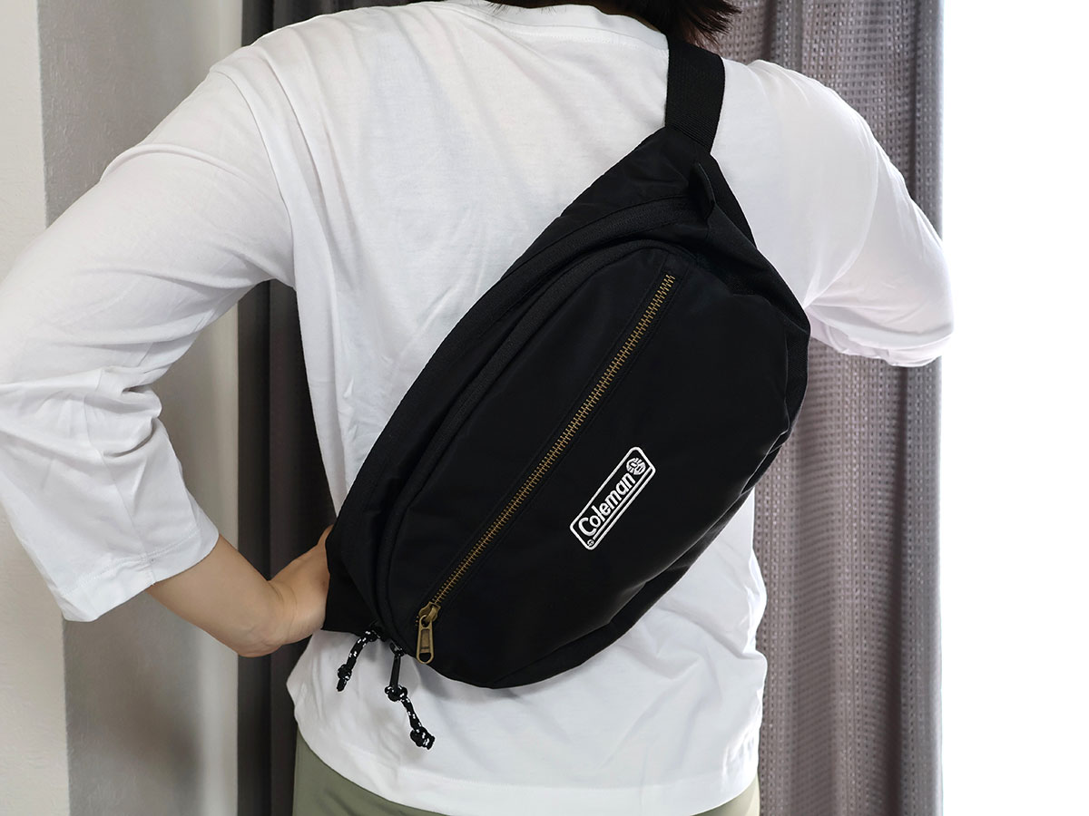 「両手が空いて動きやすい」「荷物も入る」 どこへ行くにも手放せなくなったコールマンのボディバッグとは – UPDATE[アップデート] by grape