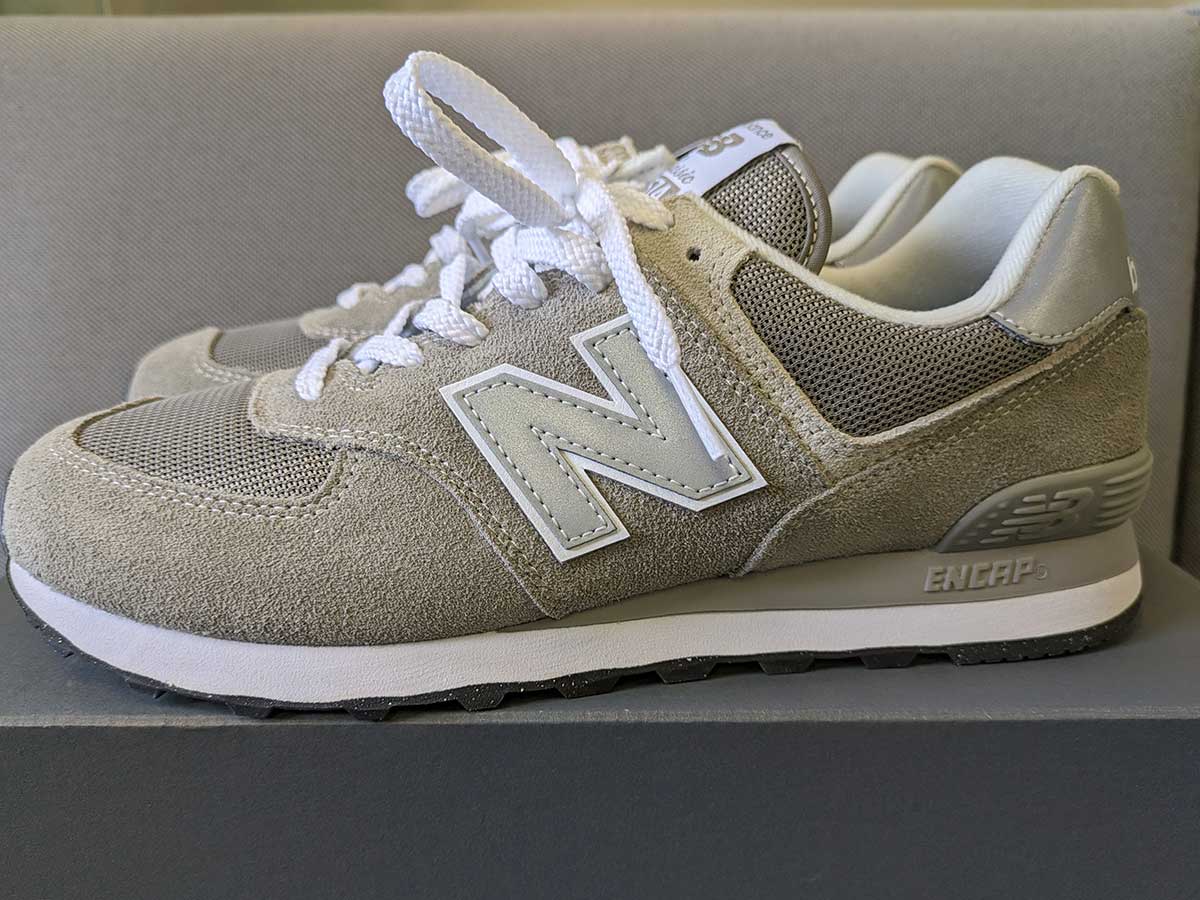 ニューバランスの574ってどんな靴？ デザインや履き心地の特徴は？ – UPDATE[アップデート] by grape